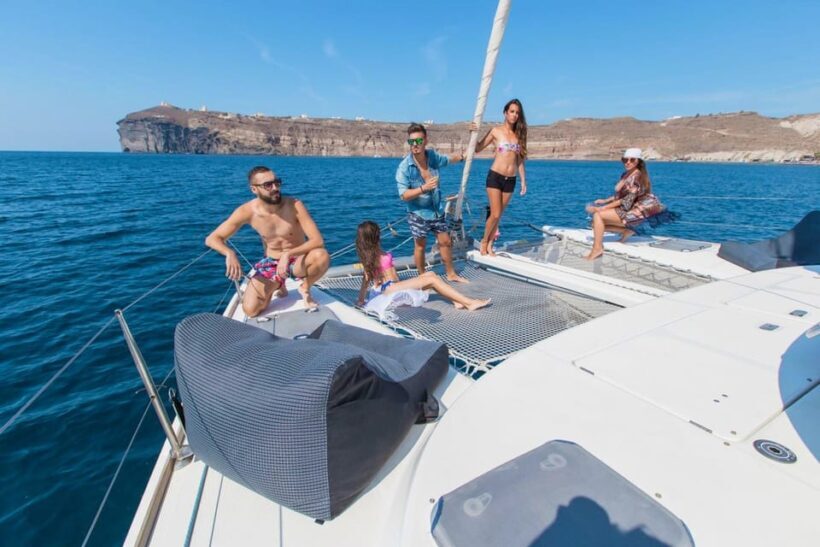 Santorini: Private Catamaran Cruise with Food & Drinks - FAQ