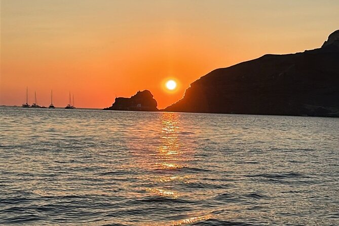 Santorini Private Cruise Sightseeing Tour with BBQ and Drinks - Practical Tips for Travelers