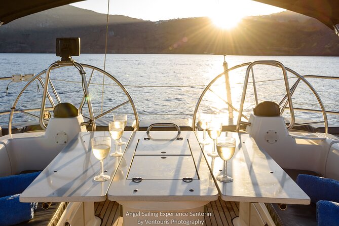 Santorini Private Daytime Sailing Tour With Meal, Drinks &Transfer Included - Highlights of the Santorini Experience