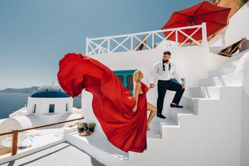 Santorini: Private Flying Dress Photoshoot Experience - Details on the Photos and Delivery