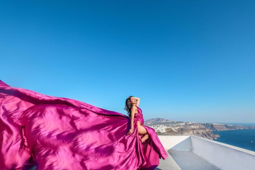 Santorini: Private Flying Dress Photoshoot with Dress Rental - Key Points