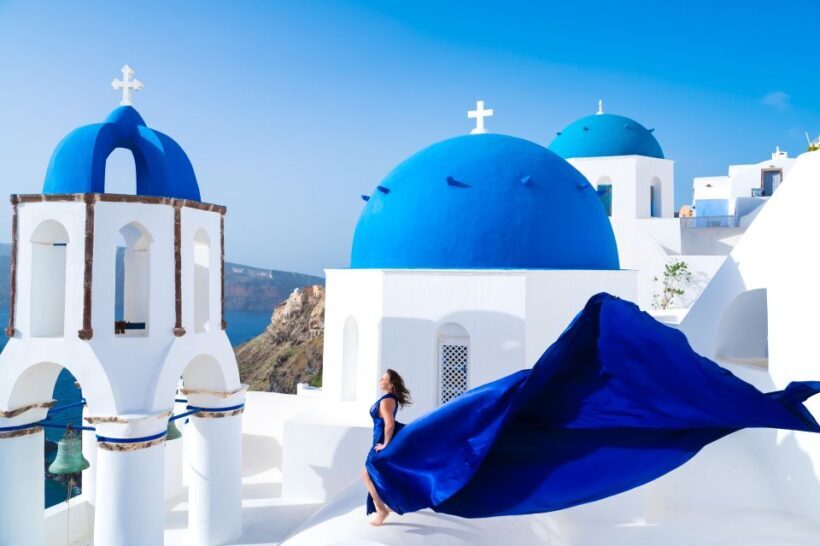 Santorini: Private Flying Dress Photoshoot with Pickup - Who Will Love This Experience?