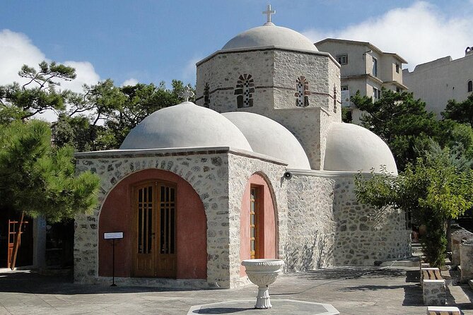 Santorini Private Half-Day Tour with Pickup - Who Should Consider This Tour?