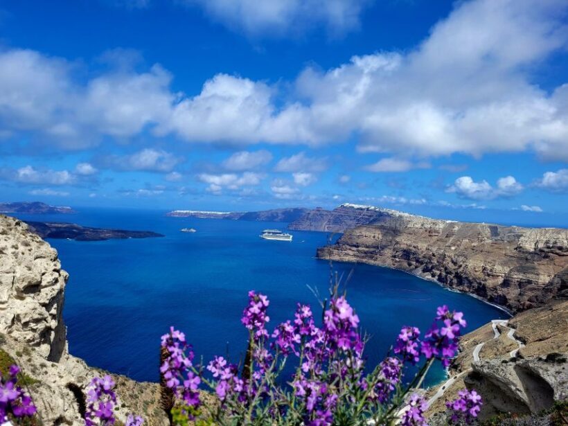 Santorini: Private Island Tour - An In-Depth Look at the Santorini Private Island Tour