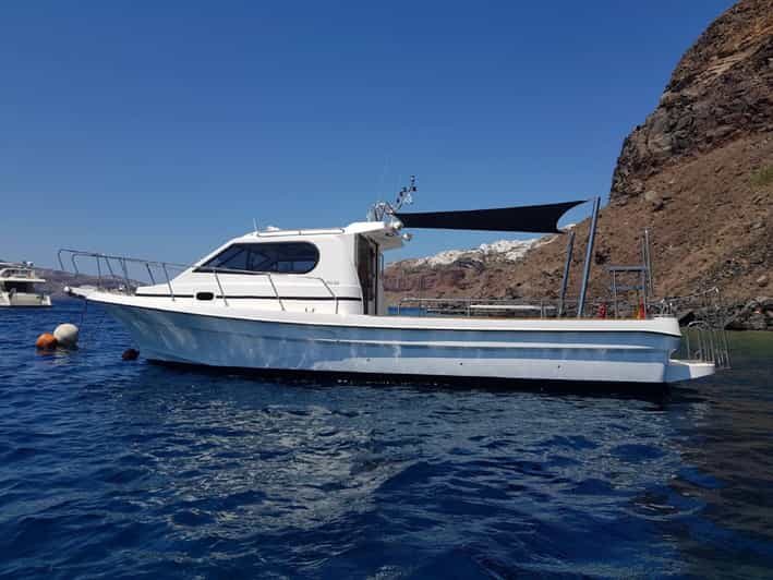 Santorini: Private Motorboat Cruise and Volcano Hike - Exploring Santorini by Motorboat: What to Expect