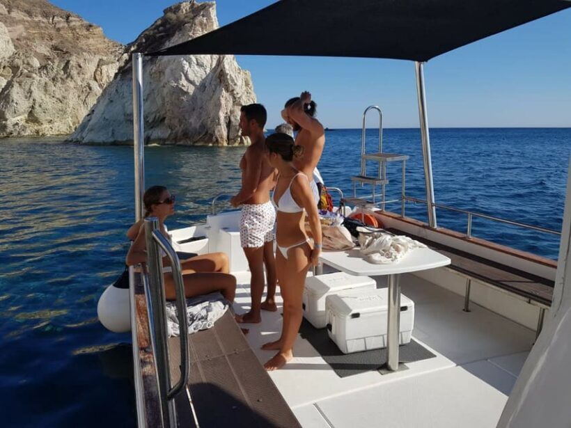 Santorini: Private Motorboat Cruise and Volcano Hike - Authentic Insights from Travelers