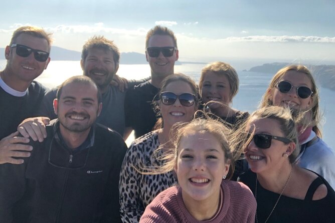 Santorini Private Roundtrip Transfer From/To Airport,Port & Hotel - Included Amenities