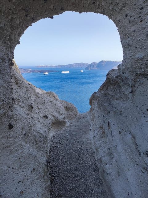 Santorini: Private Sightseeing Tour with Local Guide - In-Depth Itinerary Breakdown