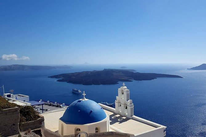 Santorini Private Sunrise Tour - Discover Oias Charming Alleyways