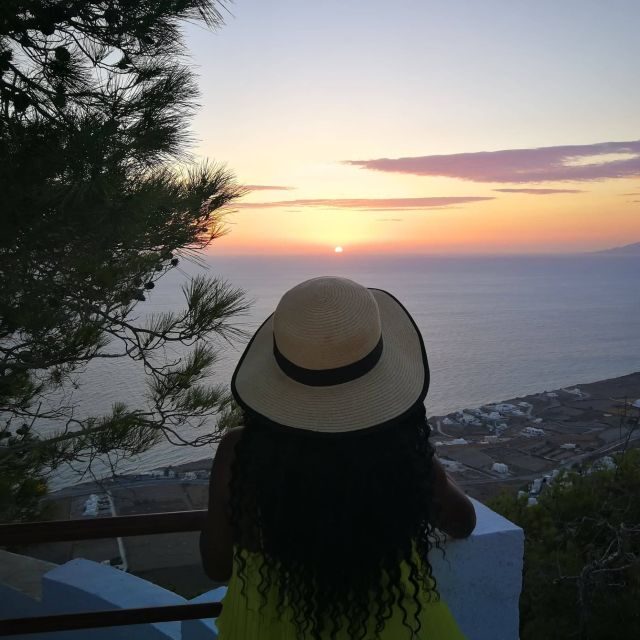 Santorini: Private Sunrise Tour with Breakfast and Oia Visit - Pricing and Value