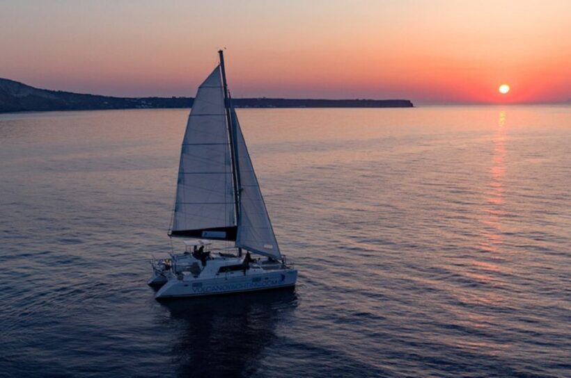 Santorini: Private Sunset Cruise with Dinner and Drinks - FAQ