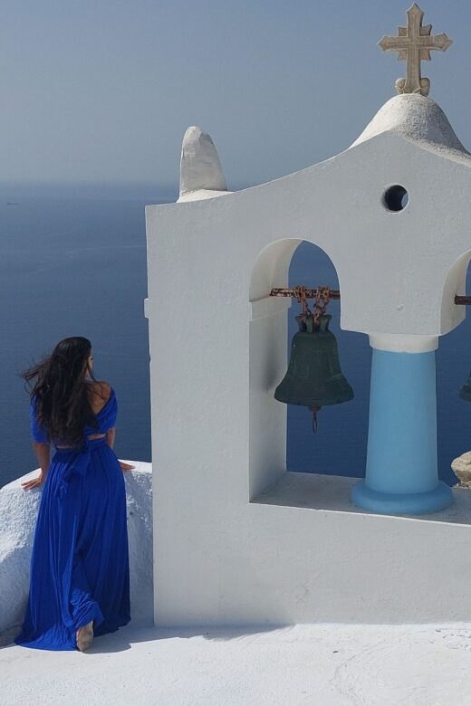 Santorini: Private Sunset Tour with Wine Tasting and Dinner - Who Should Consider This Tour?