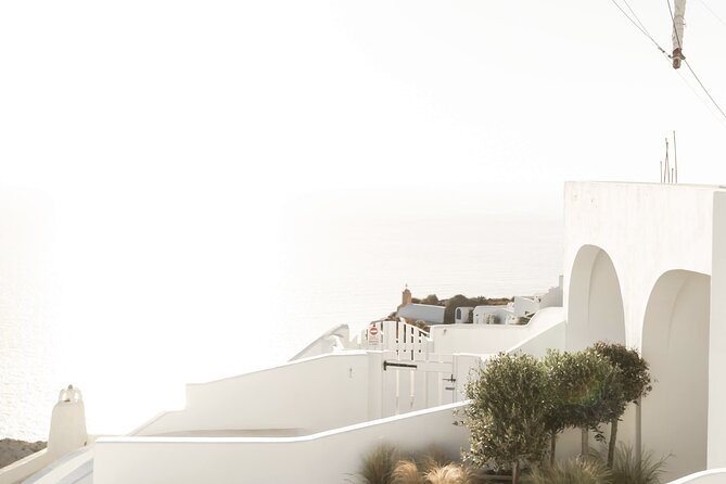 Santorini: Private Tour in the Picturesque Village of Oia - Key Points