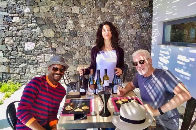 Santorini: Private wine tasting and local music tour - FAQs