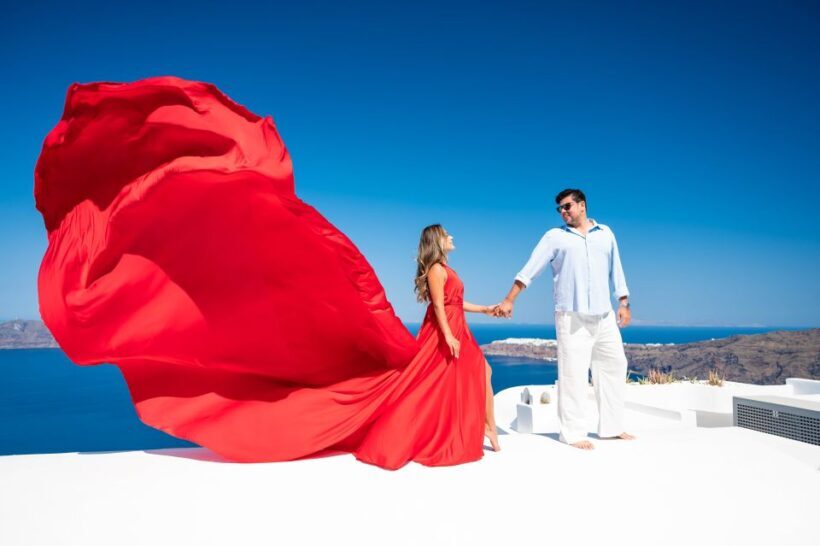 Santorini: Proffessional Flying Dress Photoshoot - Key Points: