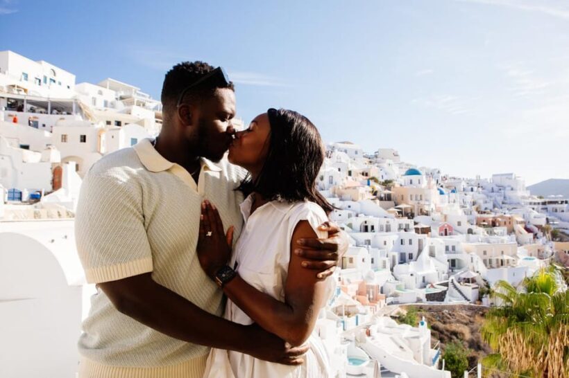 Santorini Proposal: A Luxury Photoshoot for Your Yes! Moment - FAQ