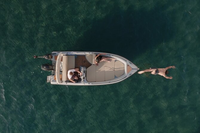 Santorini Rent a Boat - License free - What the Itinerary Looks Like