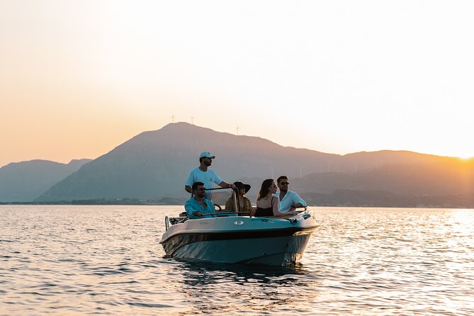 Santorini Rent a Boat - License free - FAQs