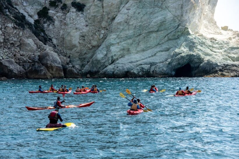 Santorini: Sea Kayaking with Light Lunch - FAQ