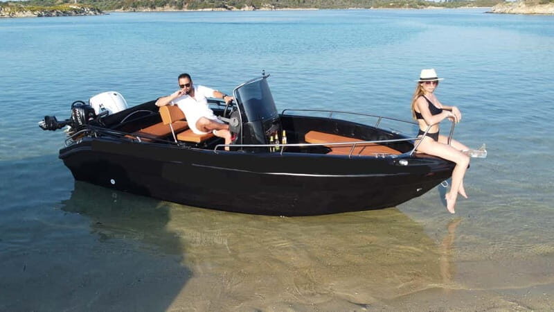 Santorini: Self-Drive Boat Rental without Boat License - A Typical Day on the Water