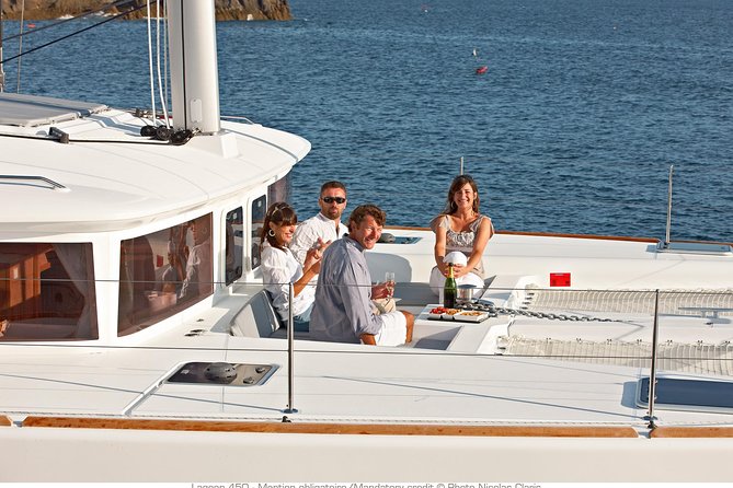 Santorini Small-Group Catamaran Sailing Trip(Bbq,Drinks, Transfer) - Itinerary and Activities