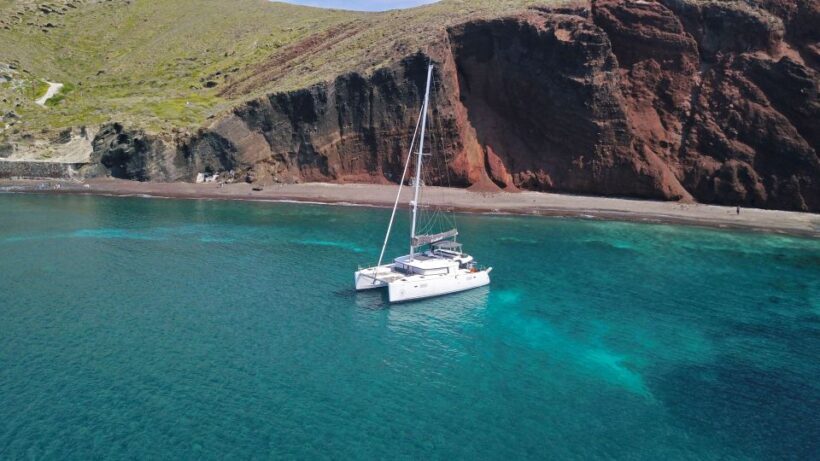 Santorini: Southern Island Luxury Catamaran Cruise with Meal - Comfort and Amenities