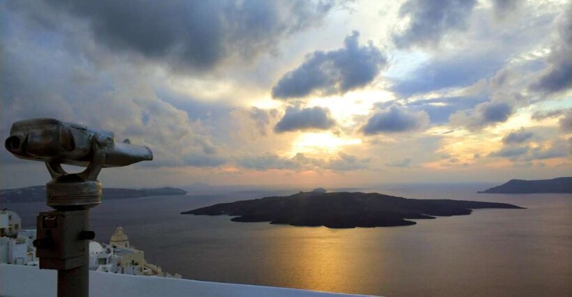 Santorini Sunset Chasing Adventure: Half-Day Private Tour - An Authentic Sunset Experience in Santorini