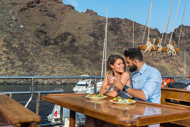 Santorini Sunset Dinner Cruise Including Nea Kameni Visit - Recommendations for Travelers