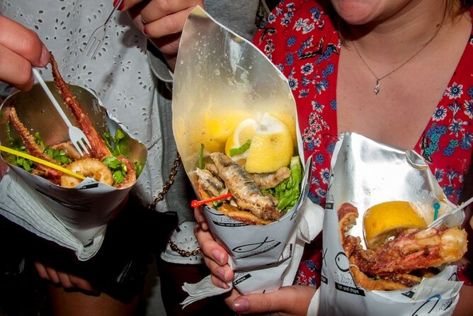 Santorini Sunset Walking Tour Review - Beverage Tastings