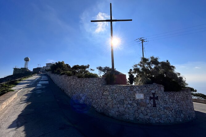 Santorini Tailor Made Tour With the Experts(NEW) - Transportation and Accessibility Details