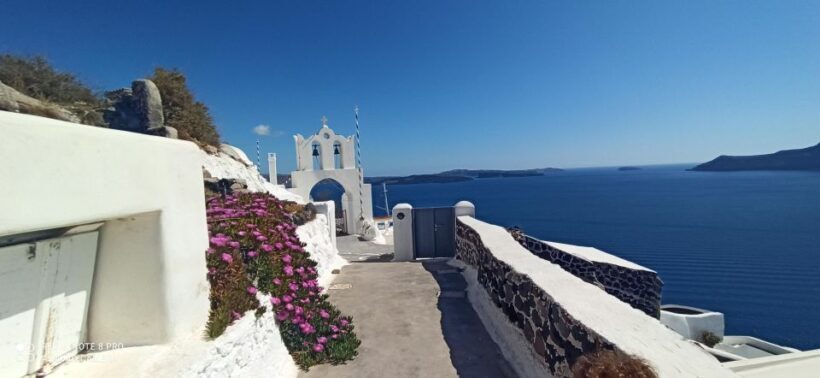 Santorini Unveiled: 4-Hour Discovery - The Sum Up