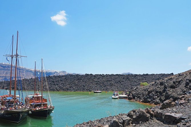 Santorini Volcanic Islands Cruise: Volcano, Hot Springs and Thirassia - Meeting Points and Transfer Details