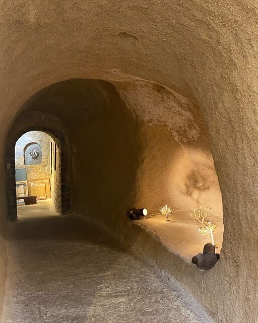 Santorini: Wine tasting in 3 Wineries and a Greek Meal group - Exploring Santorini’s Wine Scene: A Detailed Look at the Wine Tasting Tour