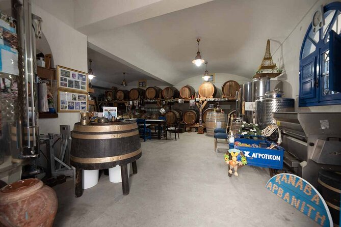 Santorini_Sunset Cheers and Dine - Enjoy Breathtaking Sunset Views