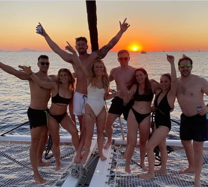 Santorini:All-inclusive Catamaran Cruise with Thirassia Stop - Key Points