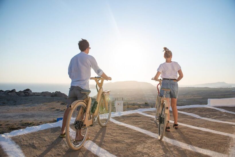 Santorini's Private 2-hour Wooden E-bike Tour - The Value of a Short but Focused Experience