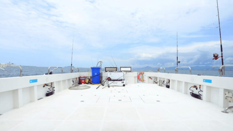 Sanya: Deep Sea Fishing Yacht Experience - What the Experience Feels Like