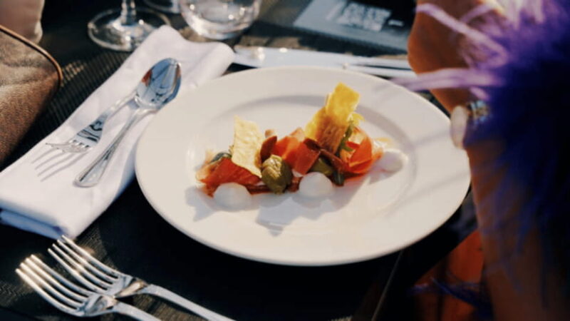 Sanya: Dinner in the sky at Sanya Air Restaurant - Who Will Love This Experience?