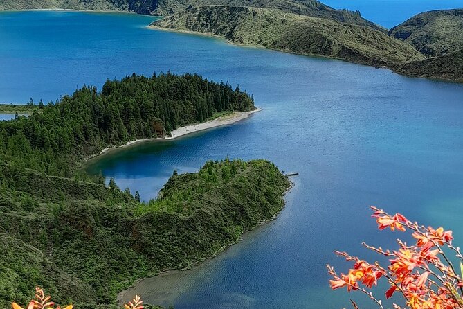 São Miguel: 2-Day Small Group, West & East Island Tour With Lunch - Navigating the Islands Natural Wonders