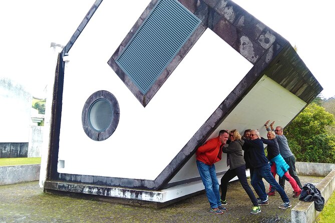 São Miguel, Azores - Private Tour in an 8-Seater Van Exclusively for You - Inclusions and Exclusions