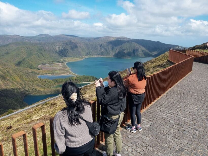 São Miguel Island: 2-Day Guided Island Tour with Meal Add-on - Authentic Experiences That Travelers Love