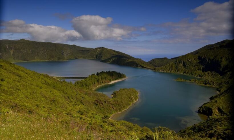 São Miguel: Island Highlights Private Tour by Boat and Van - Key Points