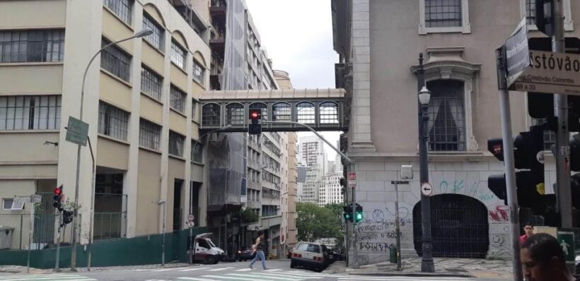 São Paulo: Downtown Walking Tour with Farol Santander Entry - FAQs