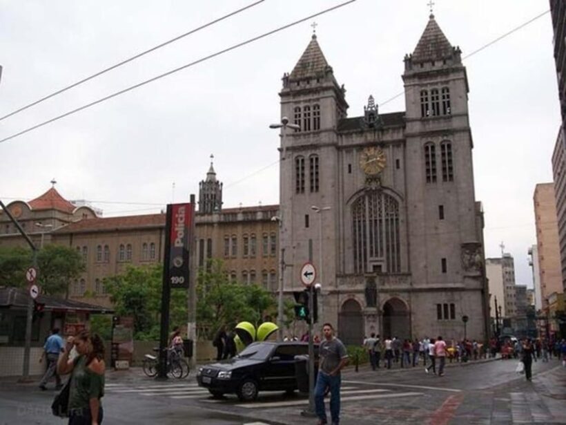 São Paulo : Highlights Walking Tour With A Guide - Authentic Experience and Authentic Advice