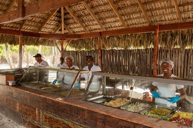 Saona full day with Food and drinks - Starting Point: Seamless Transportation from Punta Cana