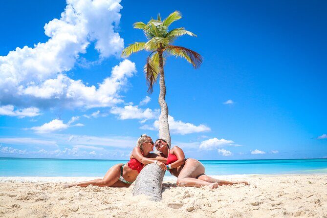 Saona Island Catamaran Tour Buffet & Open Bar from Punta Cana - The Sum Up