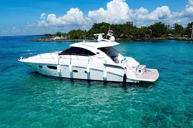 Saona Island Private Yacht Tour - An In-Depth Look at the Saona Island Private Yacht Tour