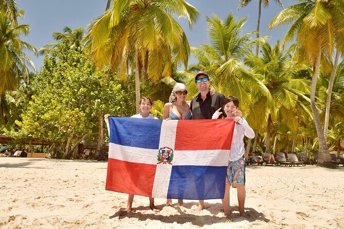 Saona Island: Private Yacht Tour with Snorkel in DR - An In-Depth Look at the Private Yacht Tour