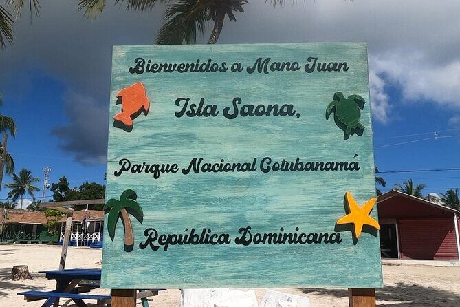 Saona VIP Mano Juan and Three Beaches Tour - Lunch and Refreshments