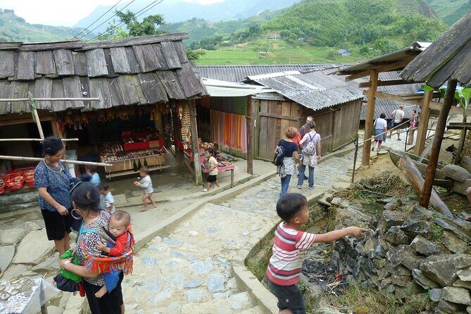 Sapa 2 Days 1 Night From Hanoi by Limousine (Hotel Overnight) - Evening and Dinner